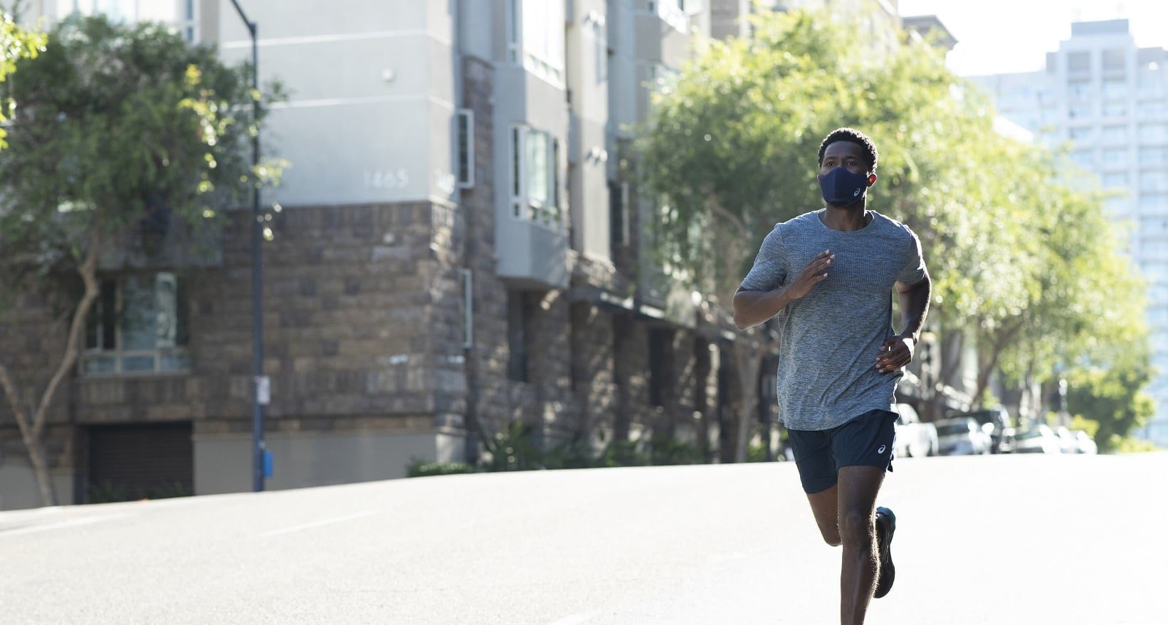 ASICS dévoile son masque spécialement conçu pour le running