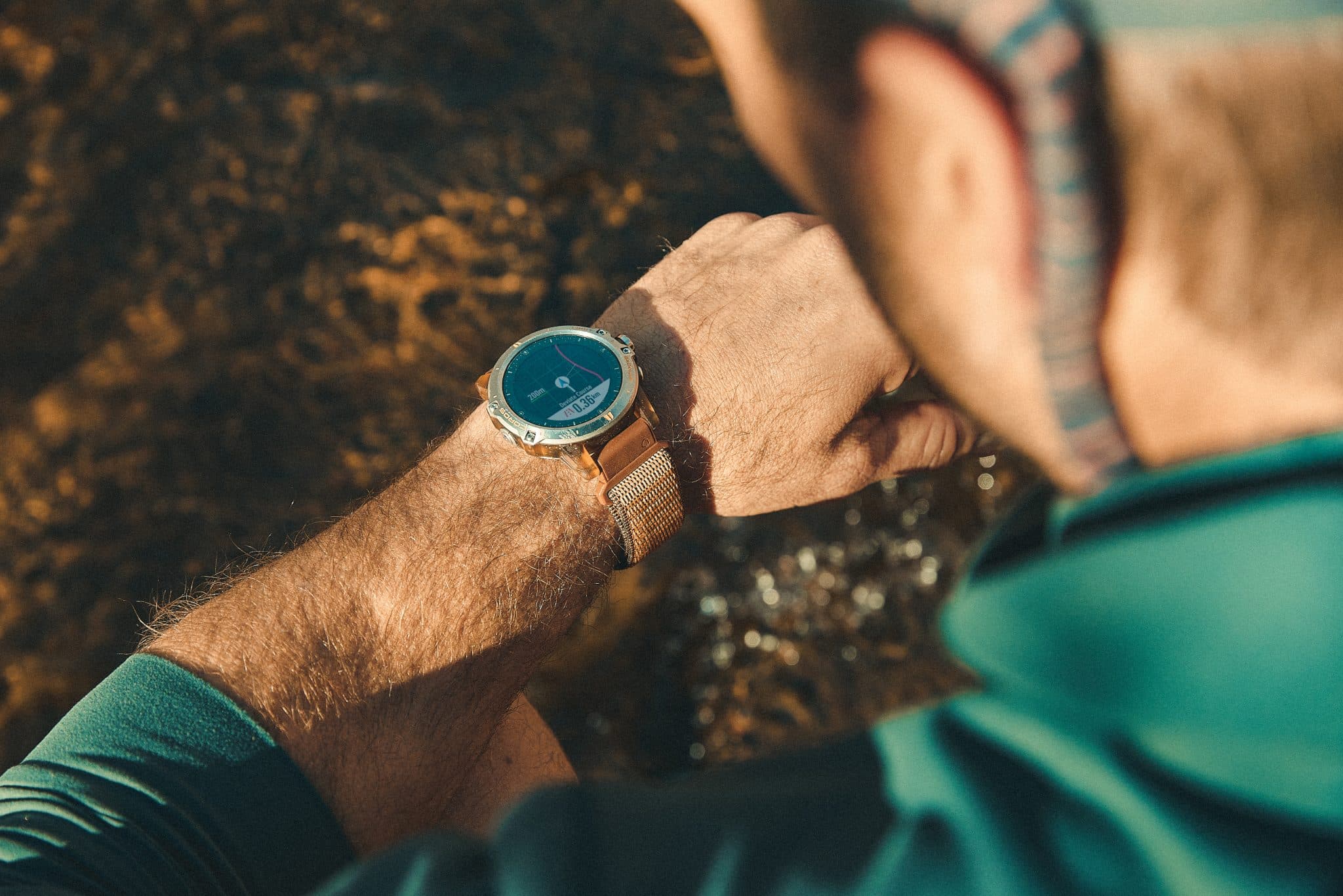 Découvrez la montre connectée Coros Sol Desert Vertix