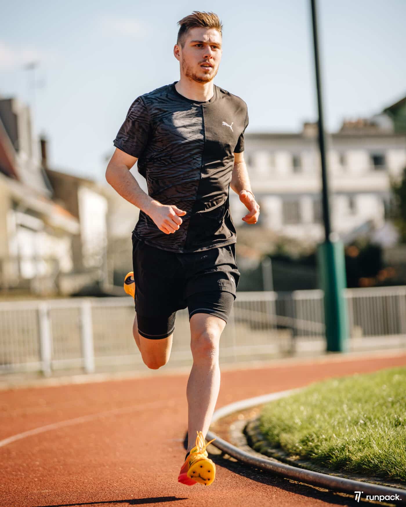 Tout savoir sur les pistes d'athlétisme - Matériaux, couleur, distance