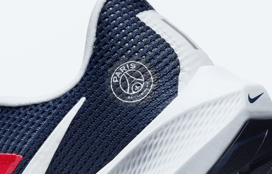Nike Pegasus : une paire aux couleurs du PSG mise en vente